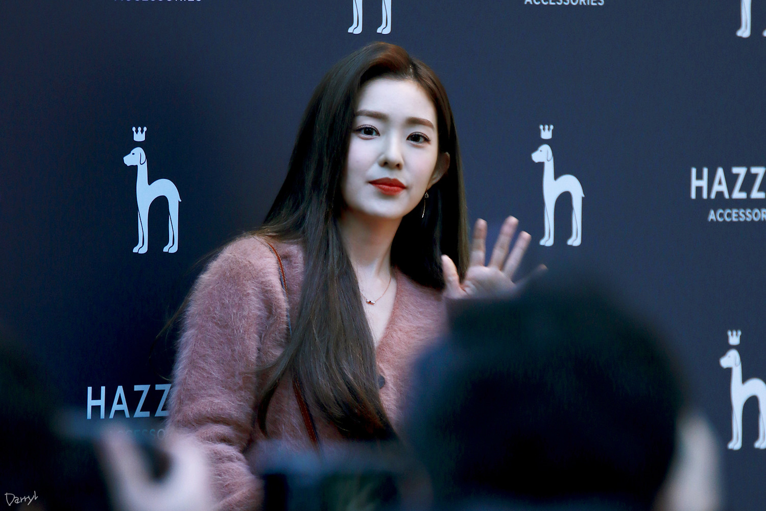 IRENE (아이린) NEWS 🍔🍔 on Twitter: "[HQ] 181122 #IRENE "Hazzy's Accessories Flagship Store" Opening ...