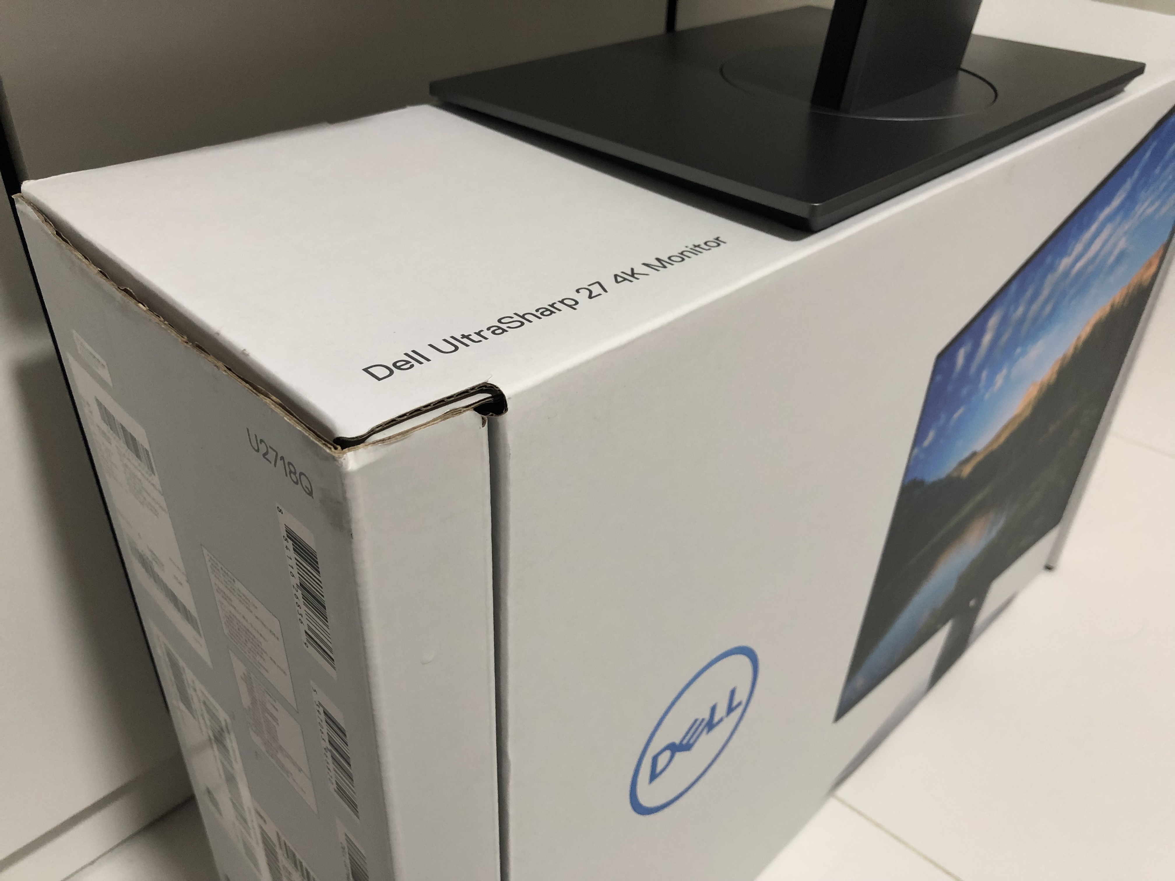 [WTS] DELL 27" UltraSharp 4K HDR Monitor (U2718Q)