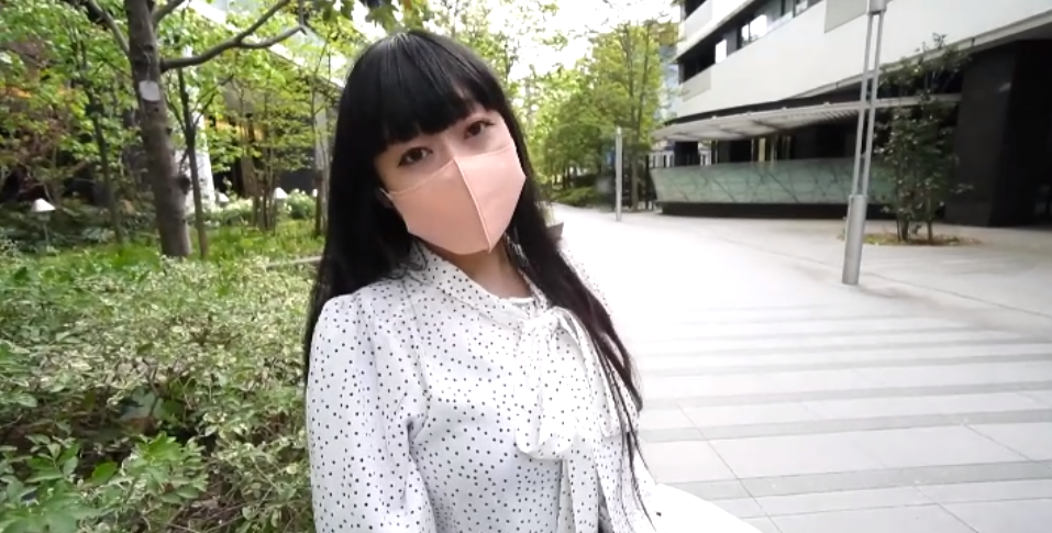 FC2PPV-3292483-1 【Iカップ】「私っておっぱいだけ？」 - 香港高登討論區